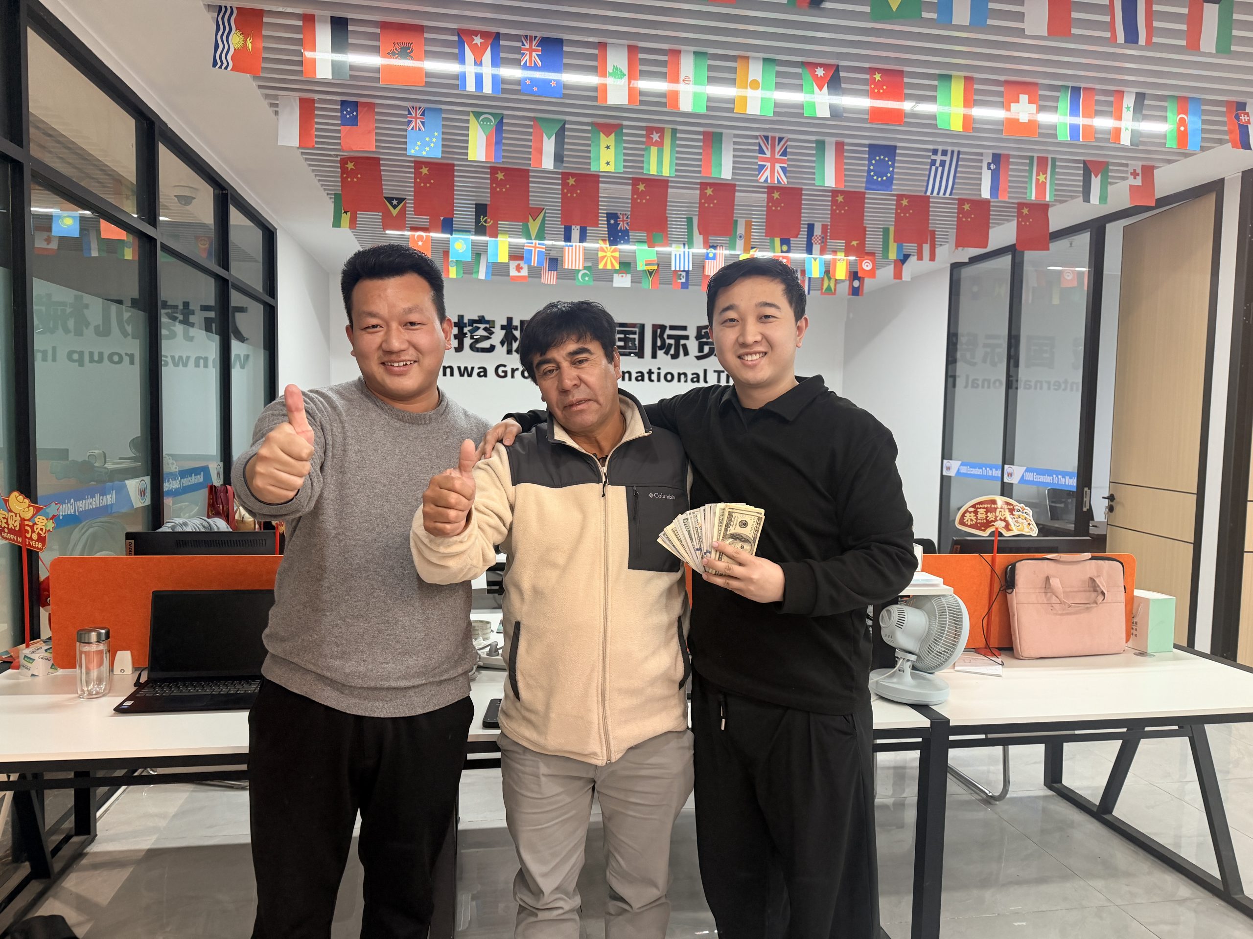 Group | Wanwa : 10000 Excavators To The World - Wanwa Group